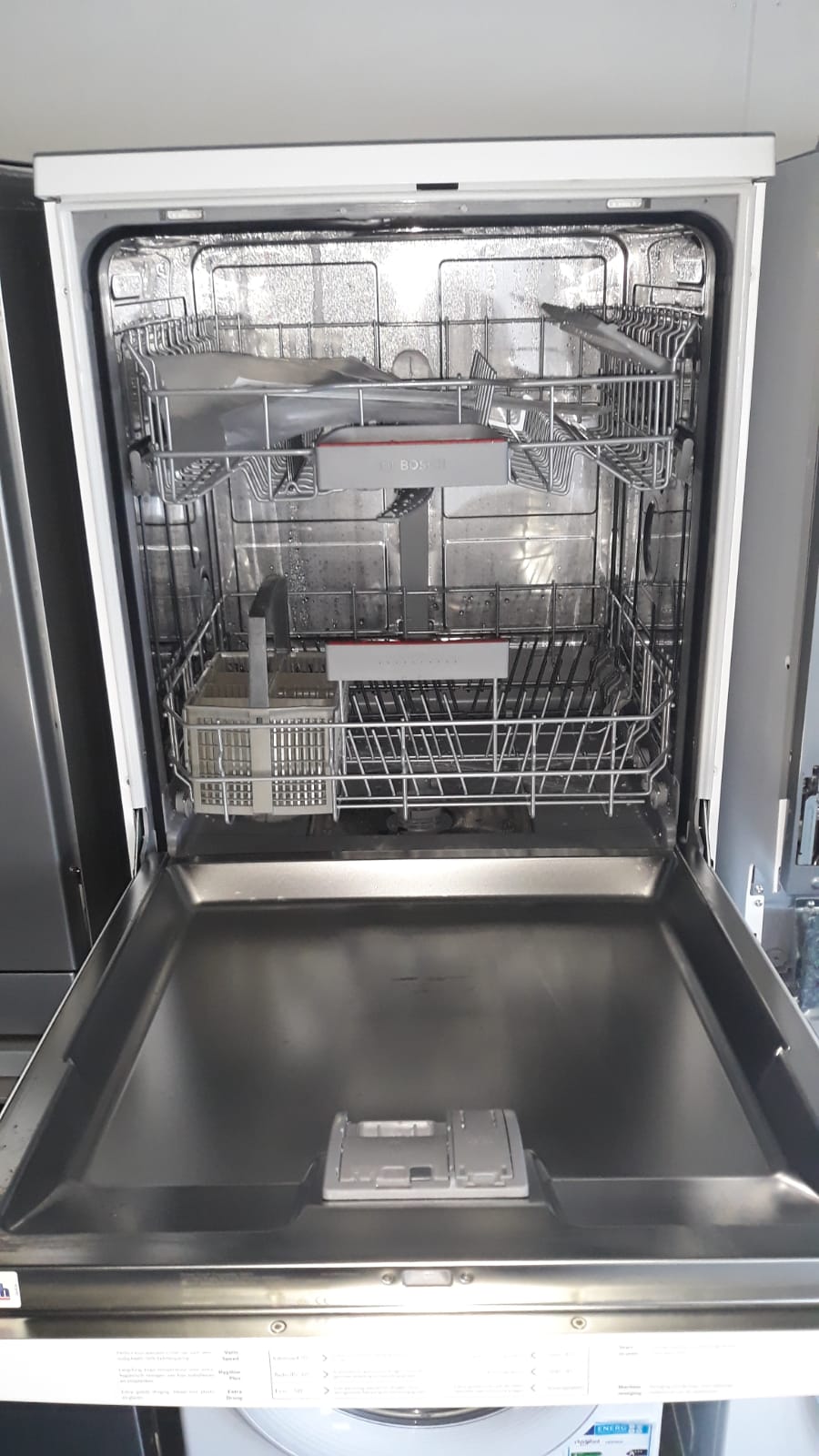 BOSCH Vaatwasser SL6P1B - Van Steeg Witgoed